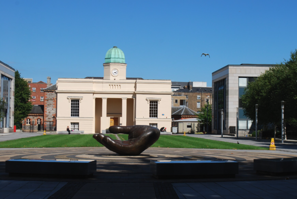 National University of Ireland: A Guide to Its Constituent Universities ...